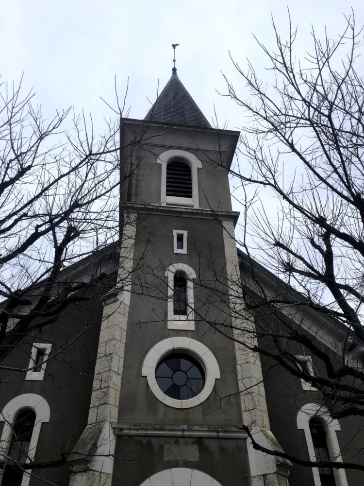 Eglise de Gilly Canton de Vaud - SABLAGE AÉROGOMMAGE HYDROGOMMAGE DÉCAPAGE